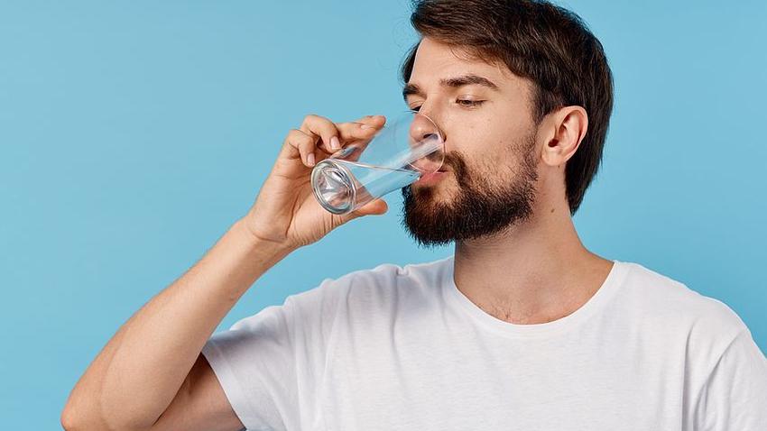 Benefits of Drinking Plenty of Water - Annedir Herşey